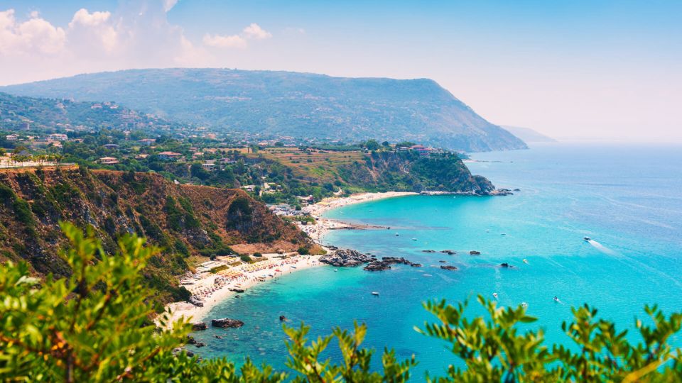 Diamante e Scalea con il festival del Peperoncino, Isola di Dino e ...